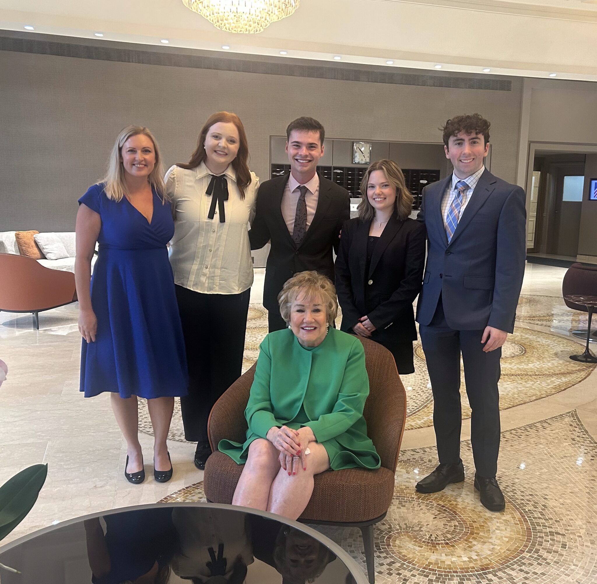 » Students Visit with Sen. Elizabeth Dole, SAB Alumni, and Georgetown ...
